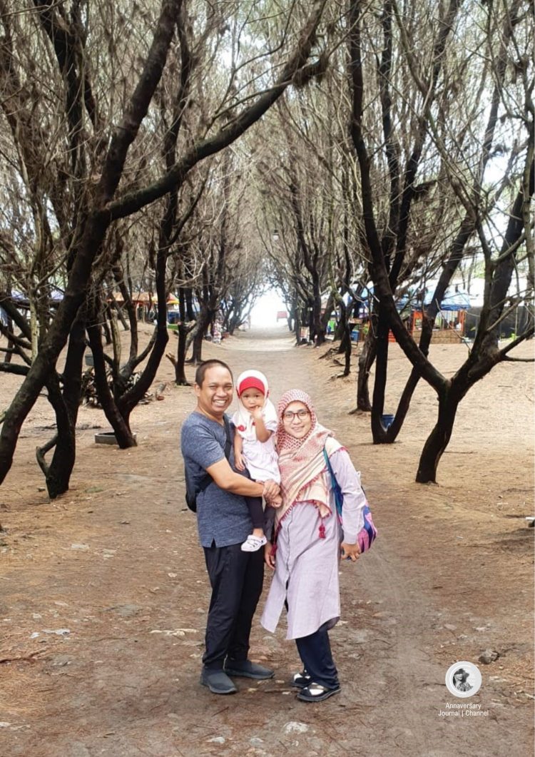 Sesuai namanya, dalam bahasa Jawa, “cemoro” yang berarti pohon cemara ...